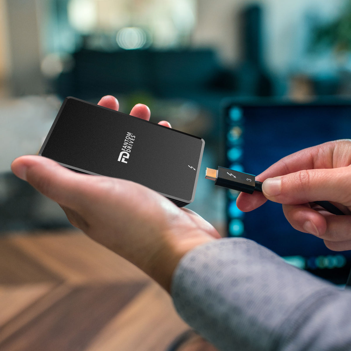 Fantom Drives eXtreme Thunderbolt 3 NVMe Portable SSD - 2800MB/s Read ...